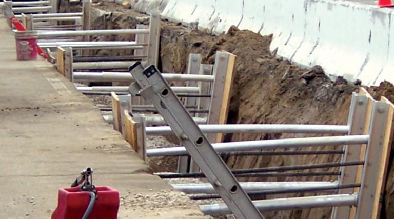 Aluminum Hydraulic Shores - Trench Shoring Company - Shoring, Trench ...